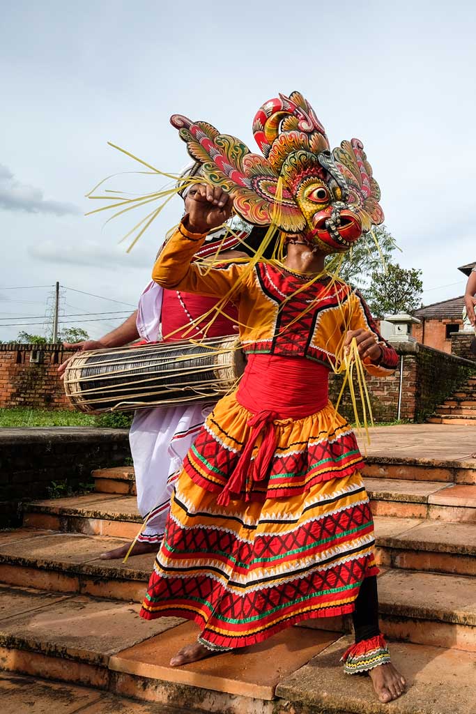 Arts and Crafts in Sri Lanka, and their Traditional Significance